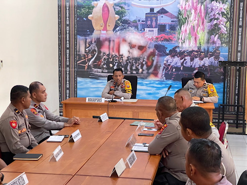 Website Resmi Polda Maluku - Sampaikan arahan dan penekanan, Wakapolres Kepulauan Tanimbar ...