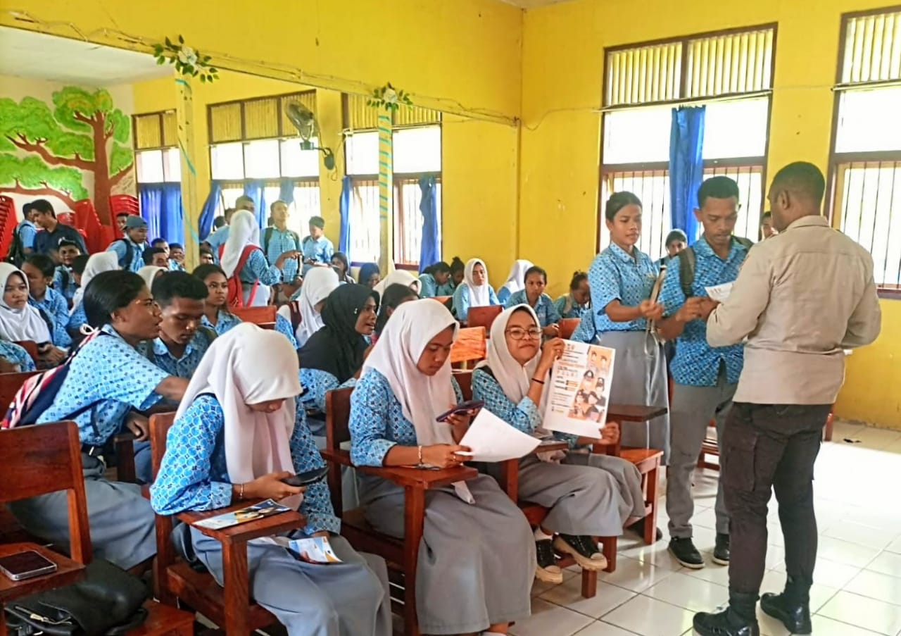 Website Resmi Polda Maluku - Polsek Salahutu Gelar Sosialisasi Penerimaan Calon Anggota Polri di ...